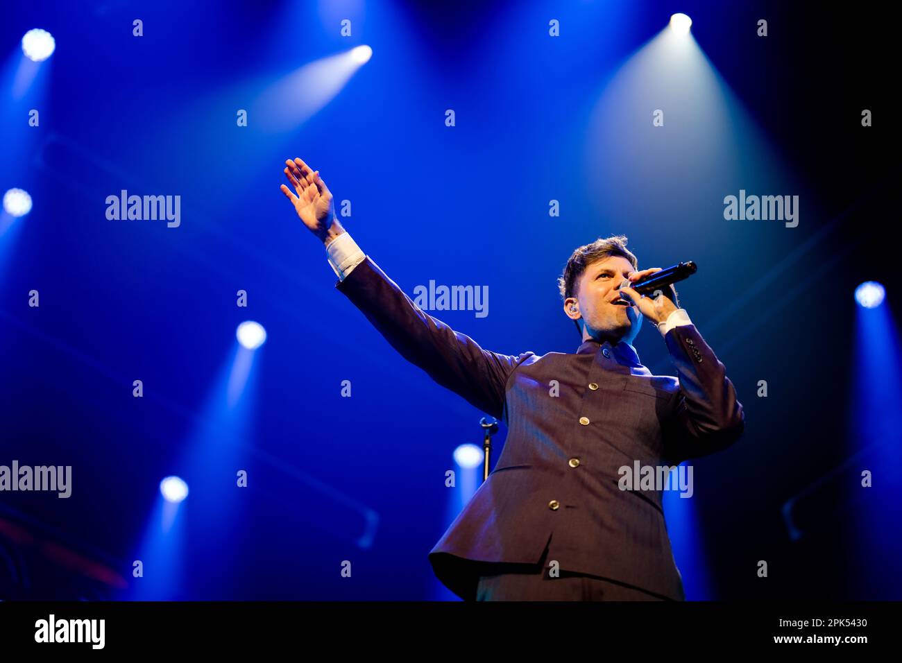 ROTTERDAM - Singer Simon during the first farewell concert of Nick ...