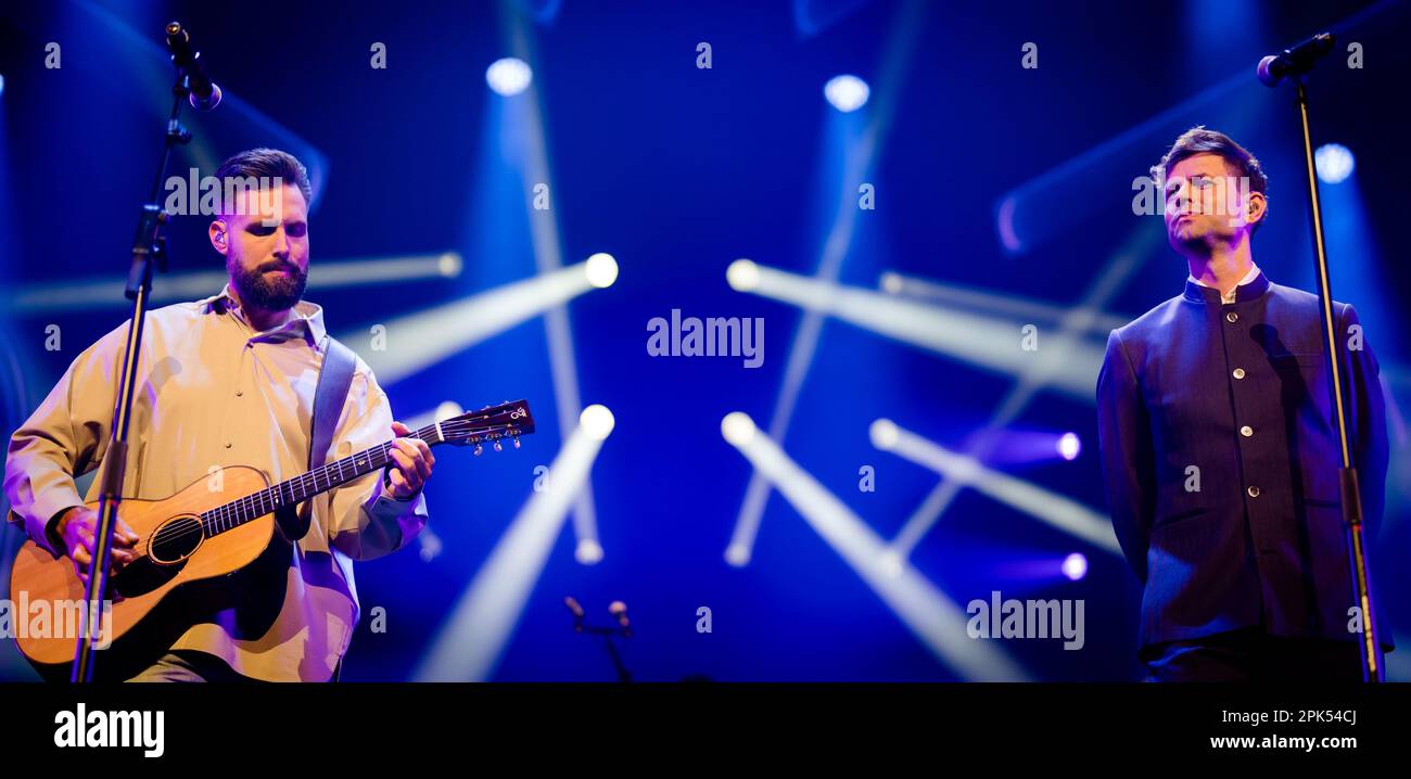 ROTTERDAM - Singers Nick & Simon during their first farewell concert in ...