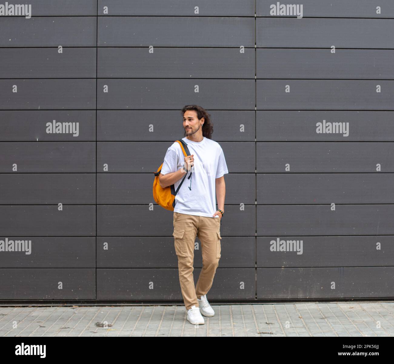 long hair man Stock Photo - Alamy