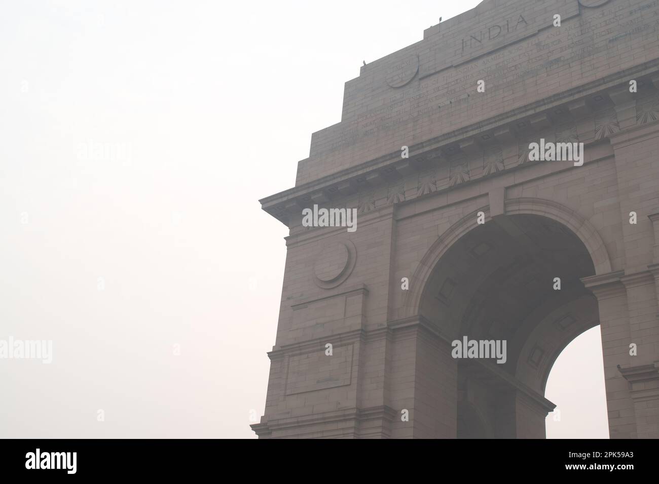 Delhi pollution india gate hi-res stock photography and images - Alamy