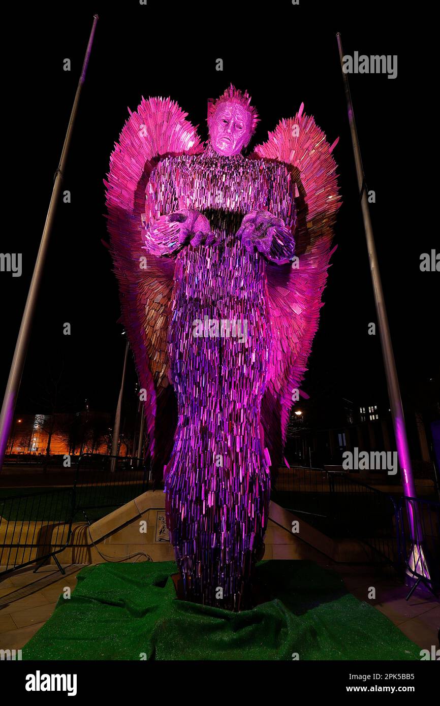 The Knife Angel sculpture illuminated in Purple after been unveiled in ...