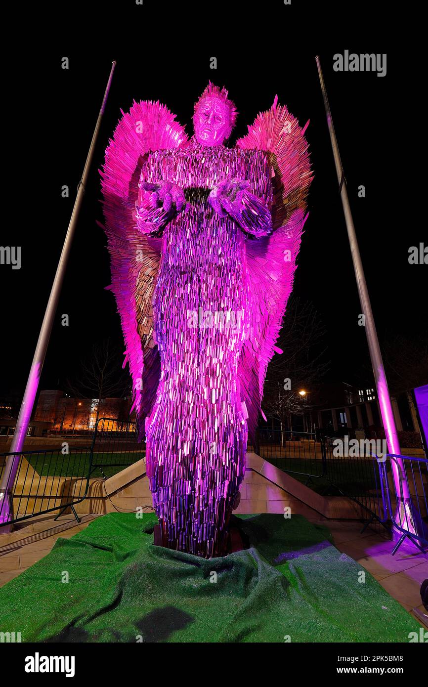 The Knife Angel sculpture illuminated in Purple after been unveiled in ...