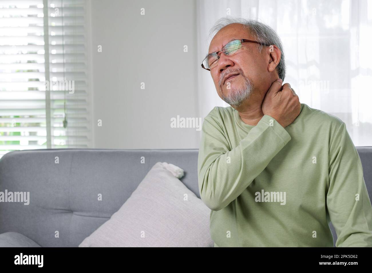 Elderly with office syndrome or work-related musculoskeletal disorder ...