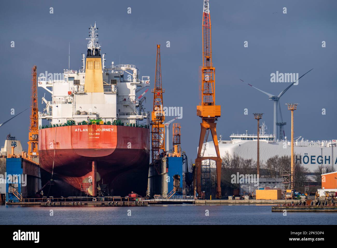 Lloyd Werft, dry dock, freighter Atlantic Journey, shipyard in the ...