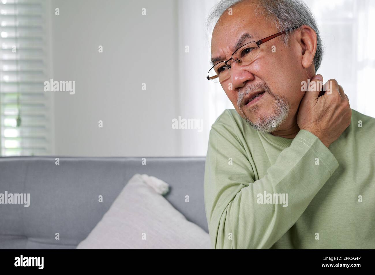 Elderly with office syndrome or work-related musculoskeletal disorder ...