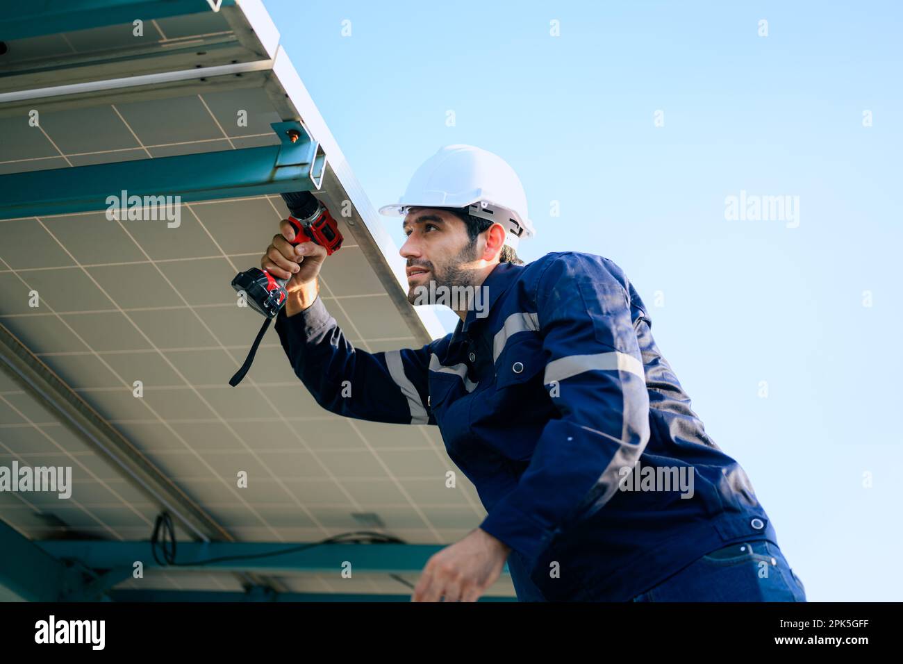 Solar panel station, Engineer installing solar panel at solar energy ...