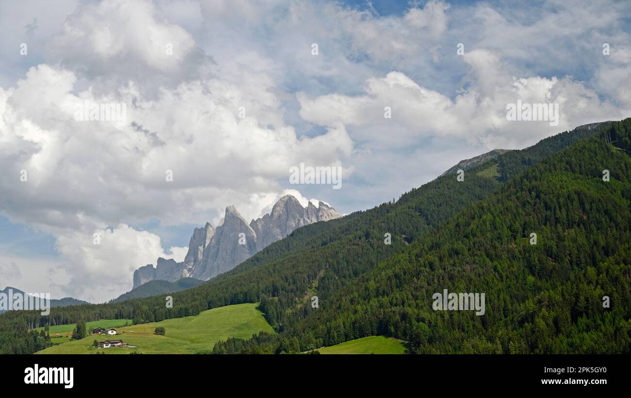 Odle mountains i hi-res stock photography and images - Alamy