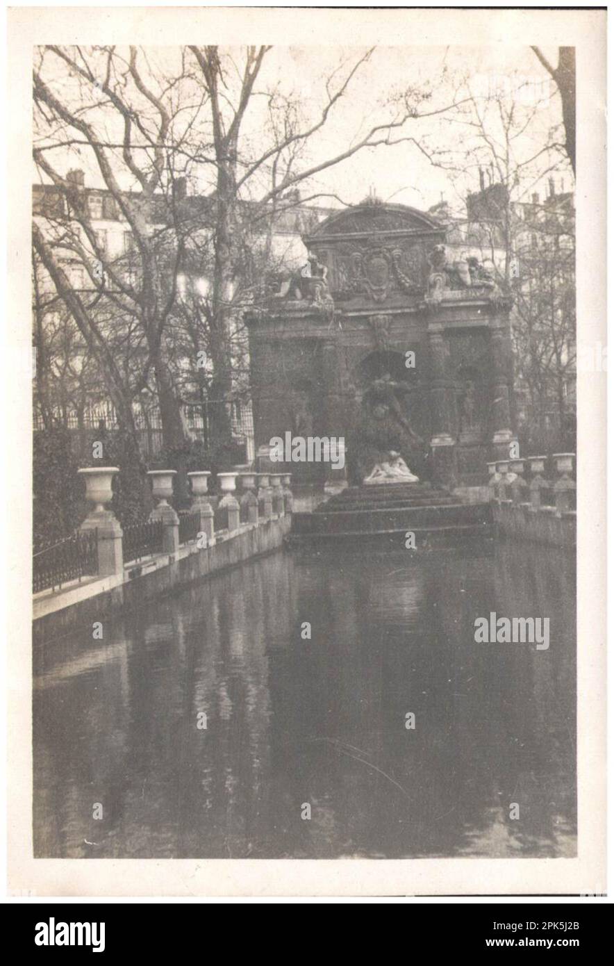 Medici Fountain. Luxemburg Gardens, Paris Stock Photo - Alamy