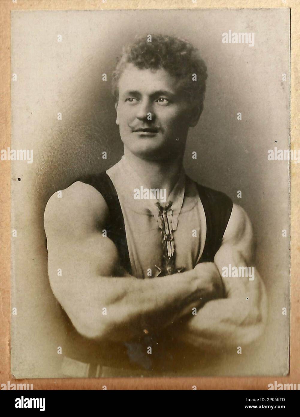 Bodybuilder vintage hi-res stock photography and images - Alamy