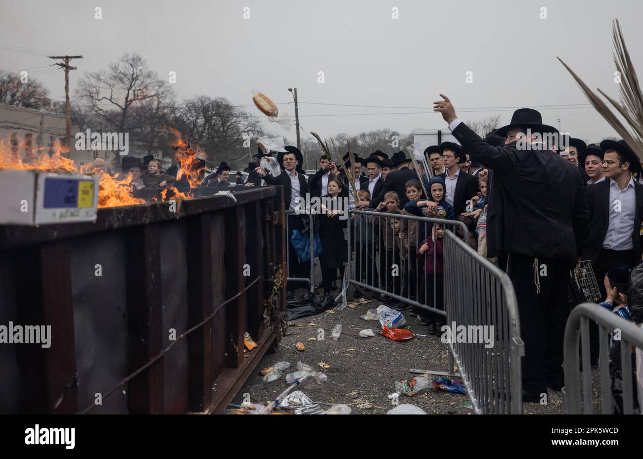 Lakewood, New Jersey, USA. 5th Apr, 2023. The Orthodox Jewish community ...