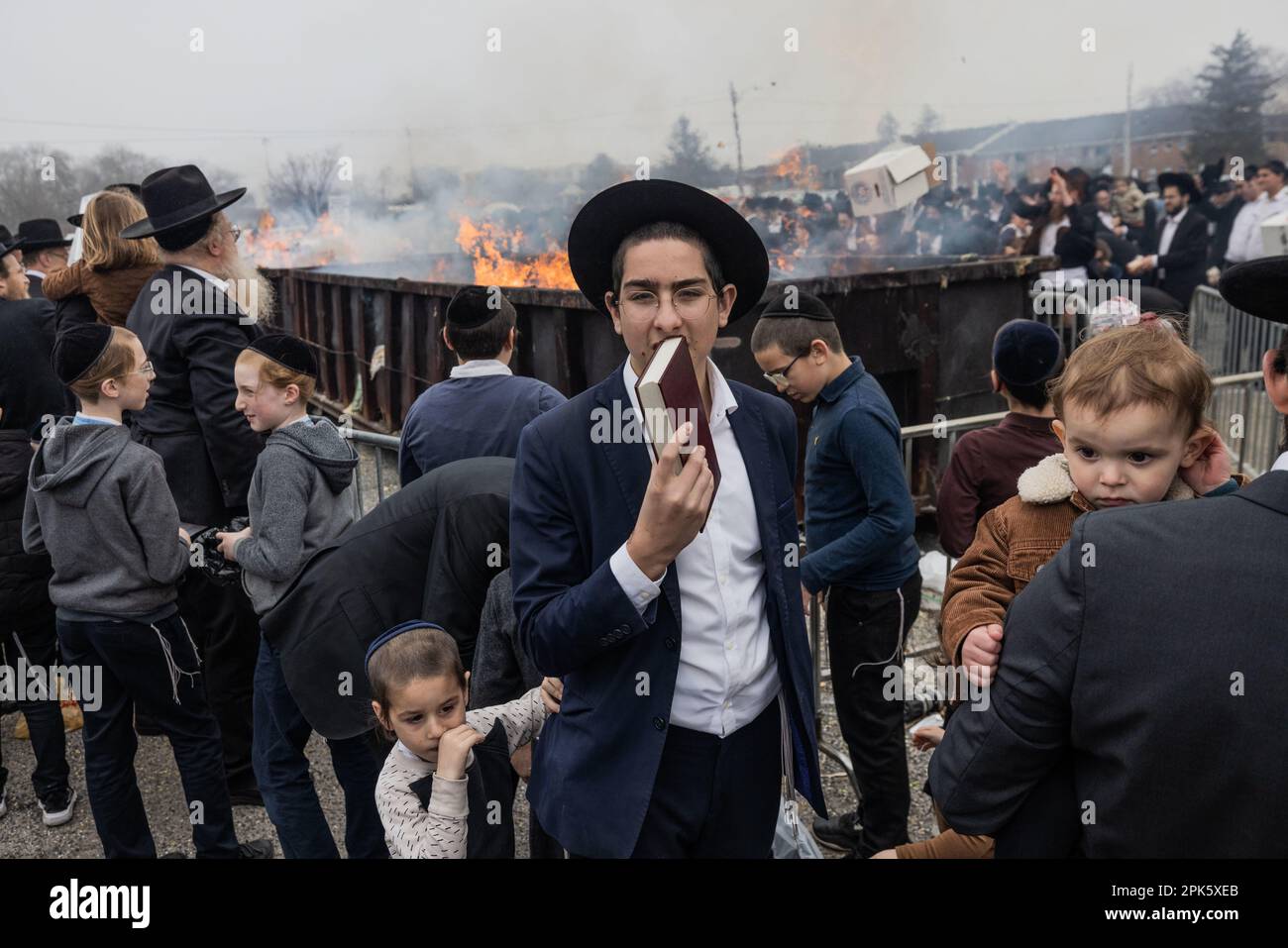 Lakewood, New Jersey, USA. 5th Apr, 2023. The Orthodox Jewish community ...