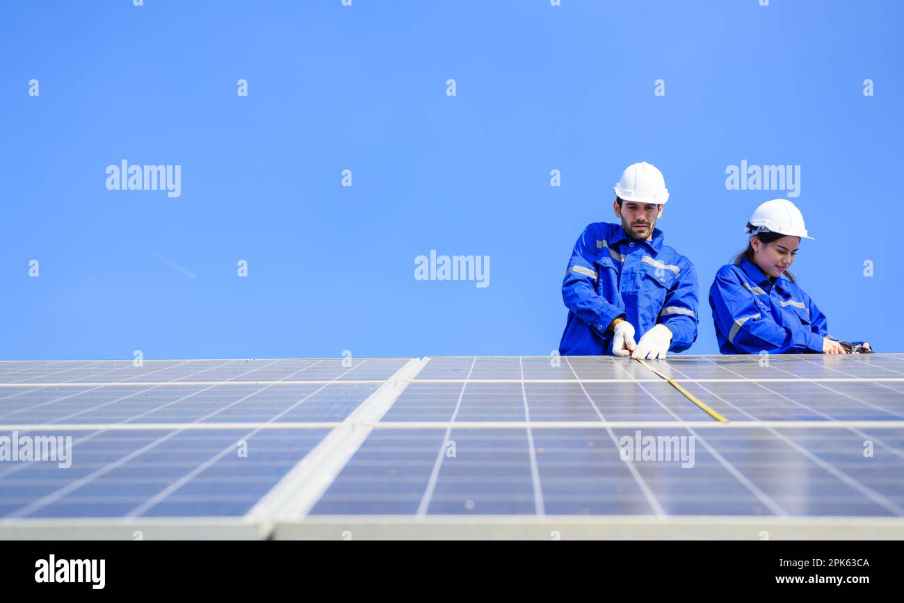 Solar panel station, Engineer installing solar panel at solar energy ...