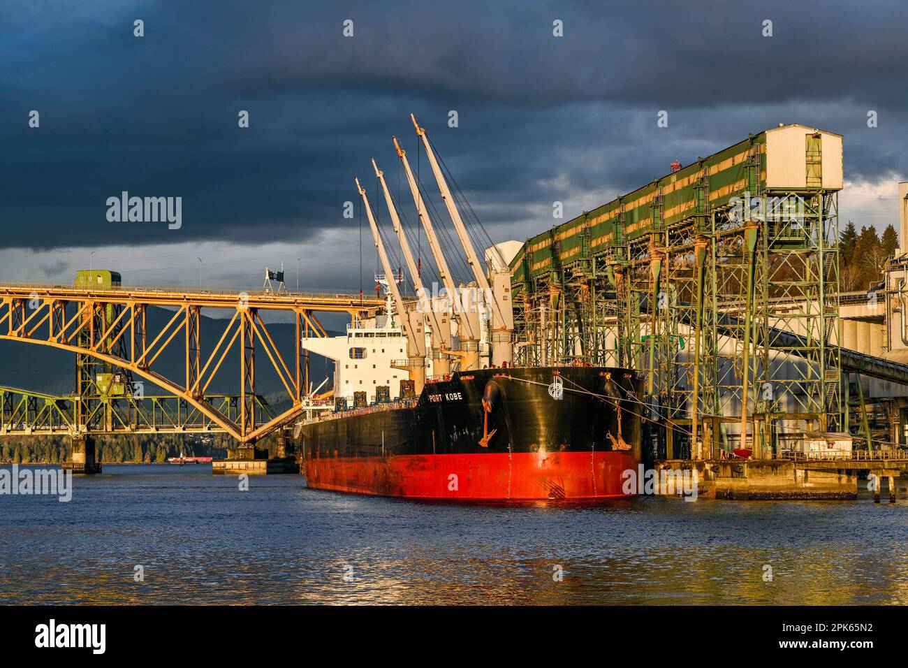 Bulk Carrier Ship, Port Kobe, at Viterra Cascadia Grain Terminal, Port ...