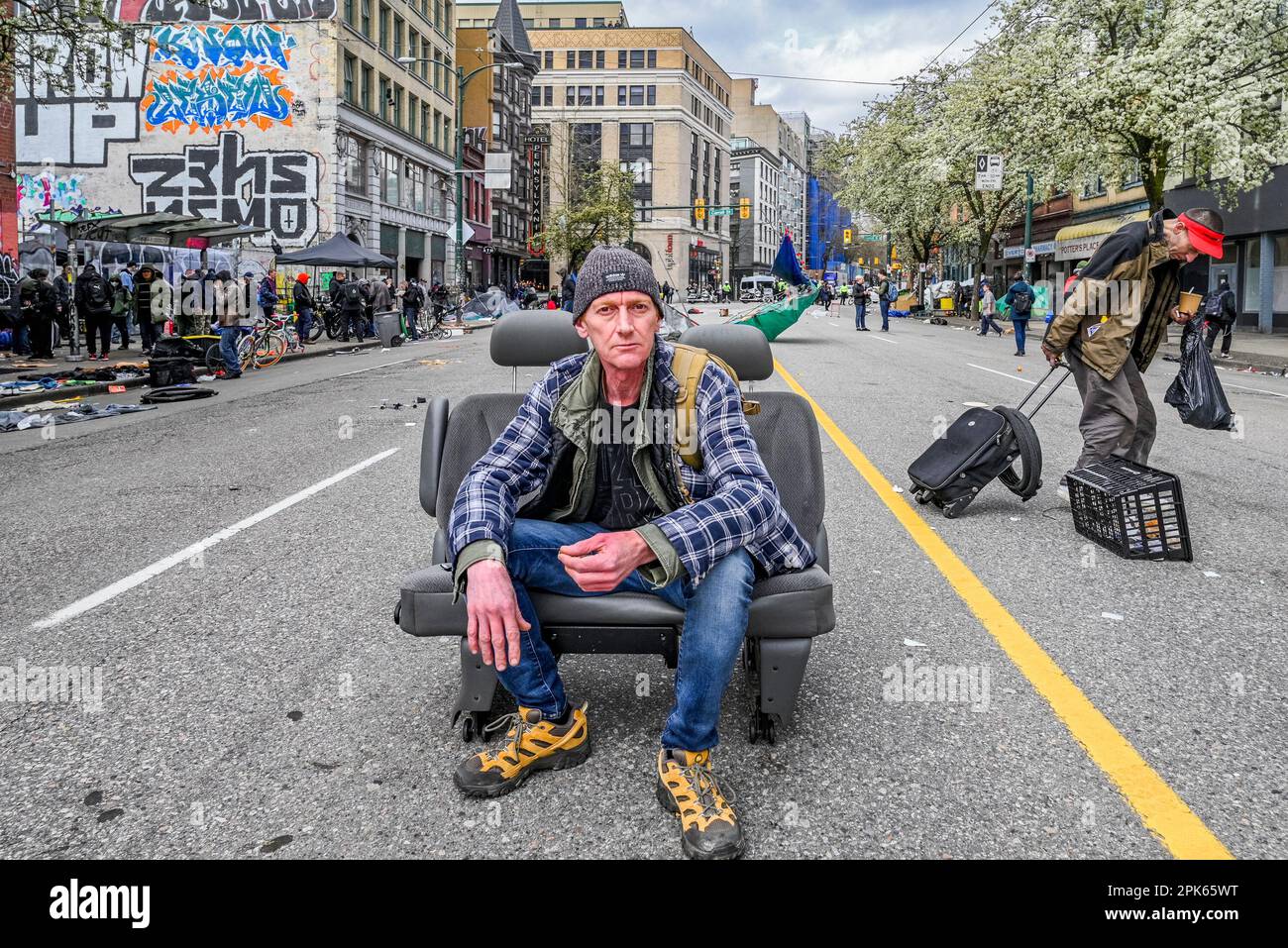 Removal of Homeless peoples tents, shelters by city workers with Police ...