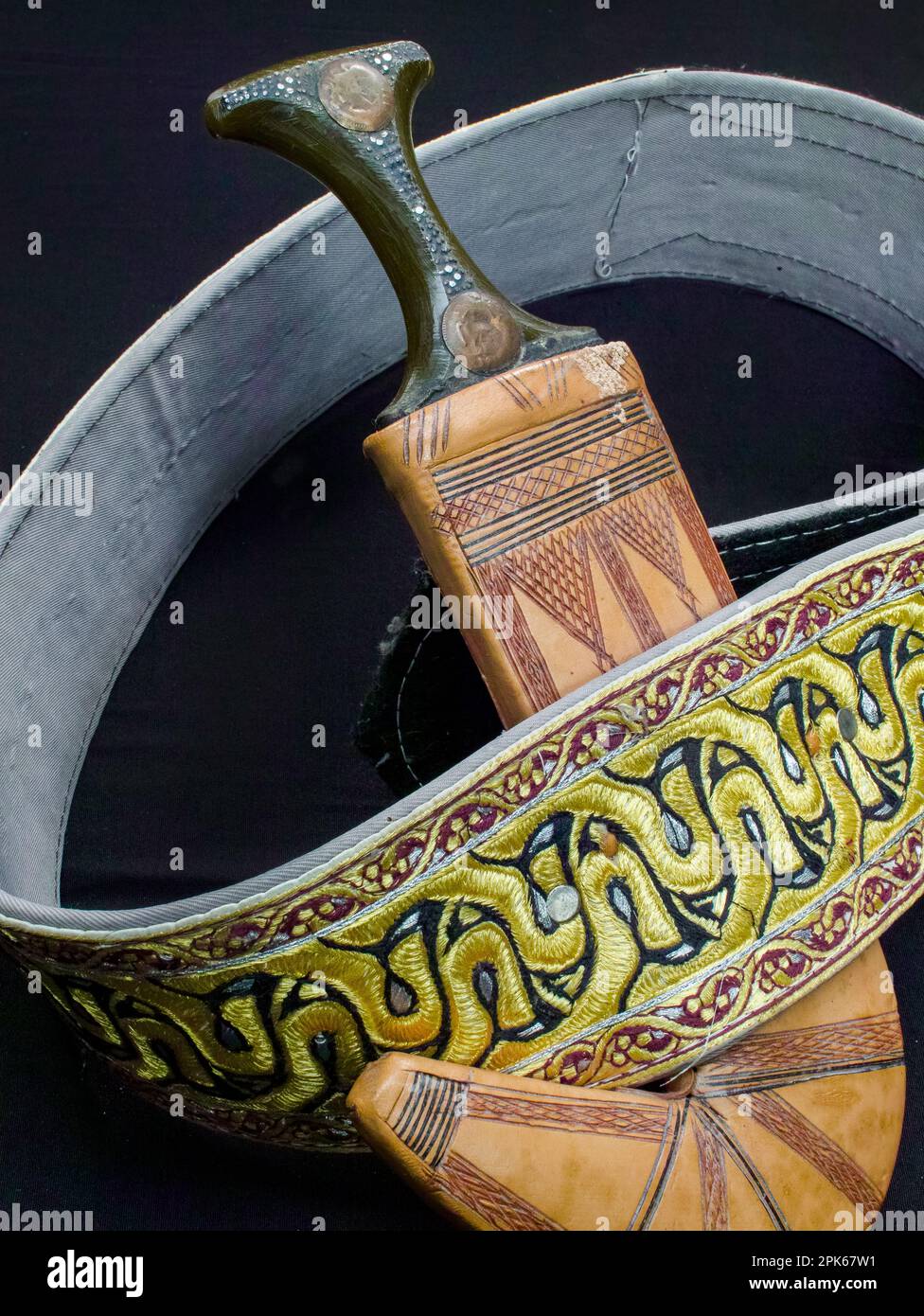 Handcrafted dagger hi-res stock photography and images - Alamy