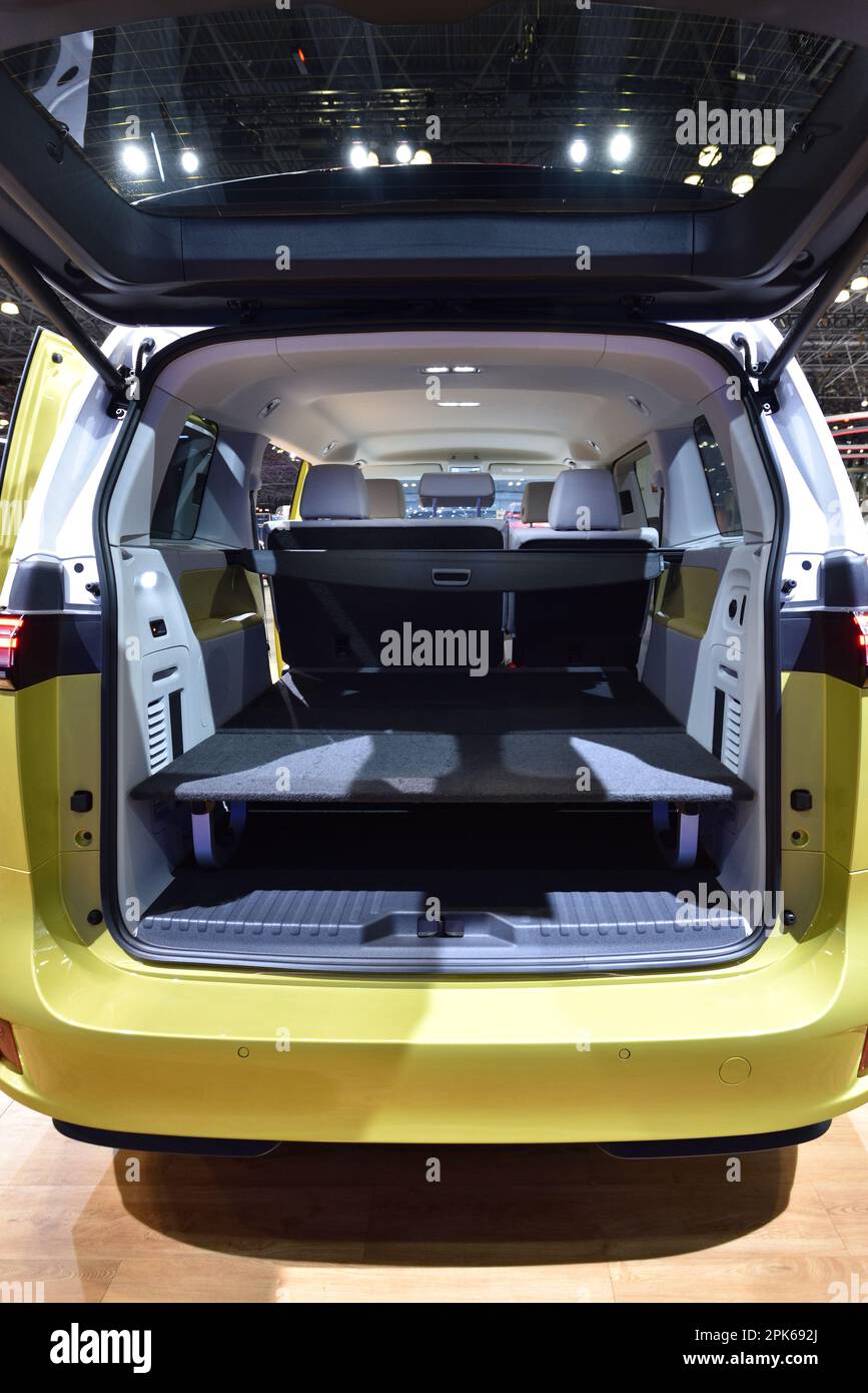 2023 VW ID. Buzz (European version) on display at the 2023 NY ...