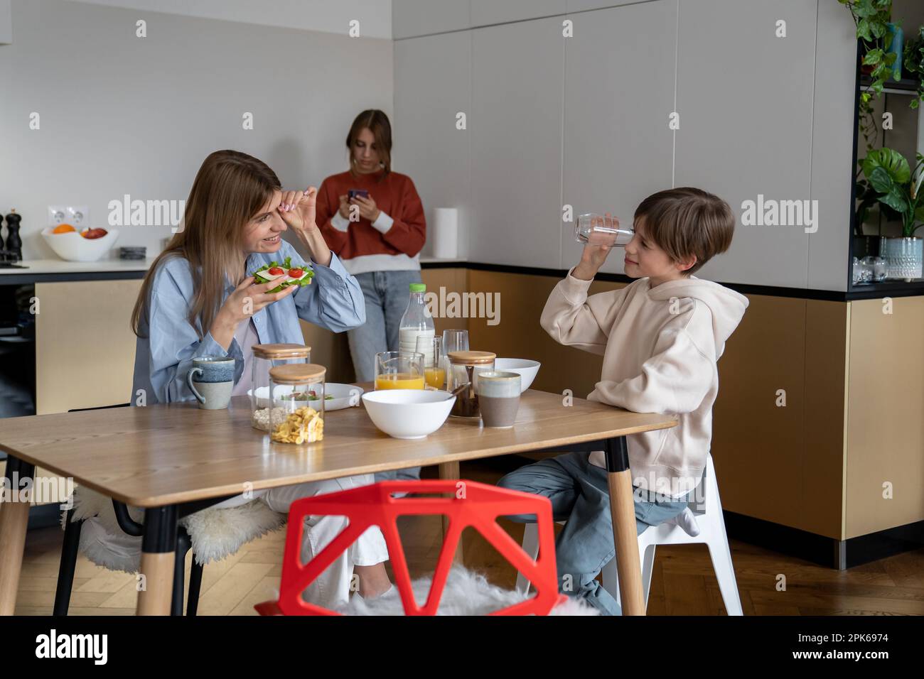 Family members addiction hi-res stock photography and images - Alamy