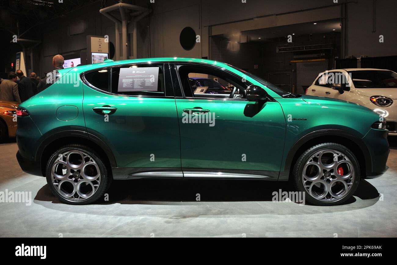2024 Alfa Romeo Tonale on display at the 2023 NY International Auto ...