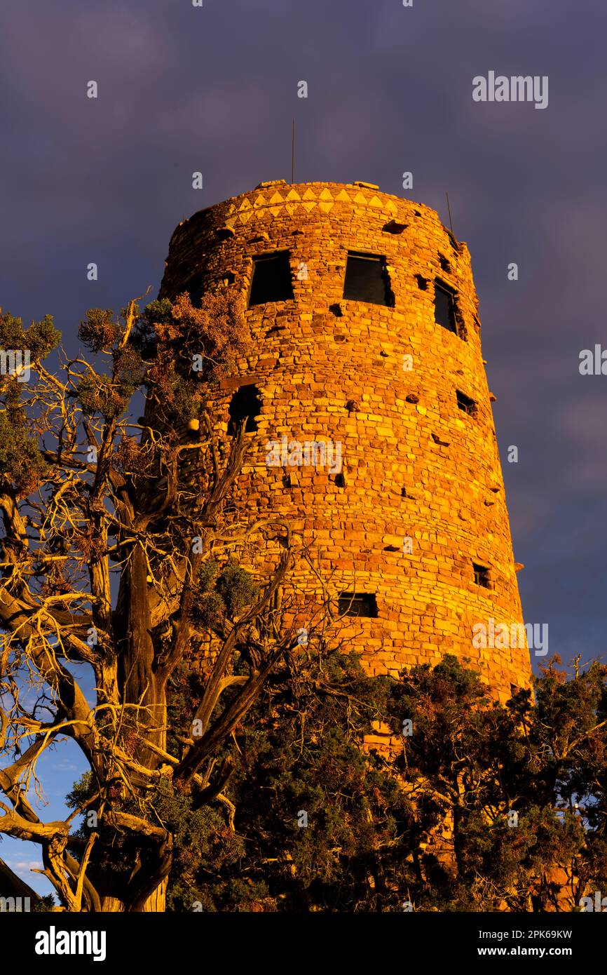 Watchtower building hi-res stock photography and images - Alamy