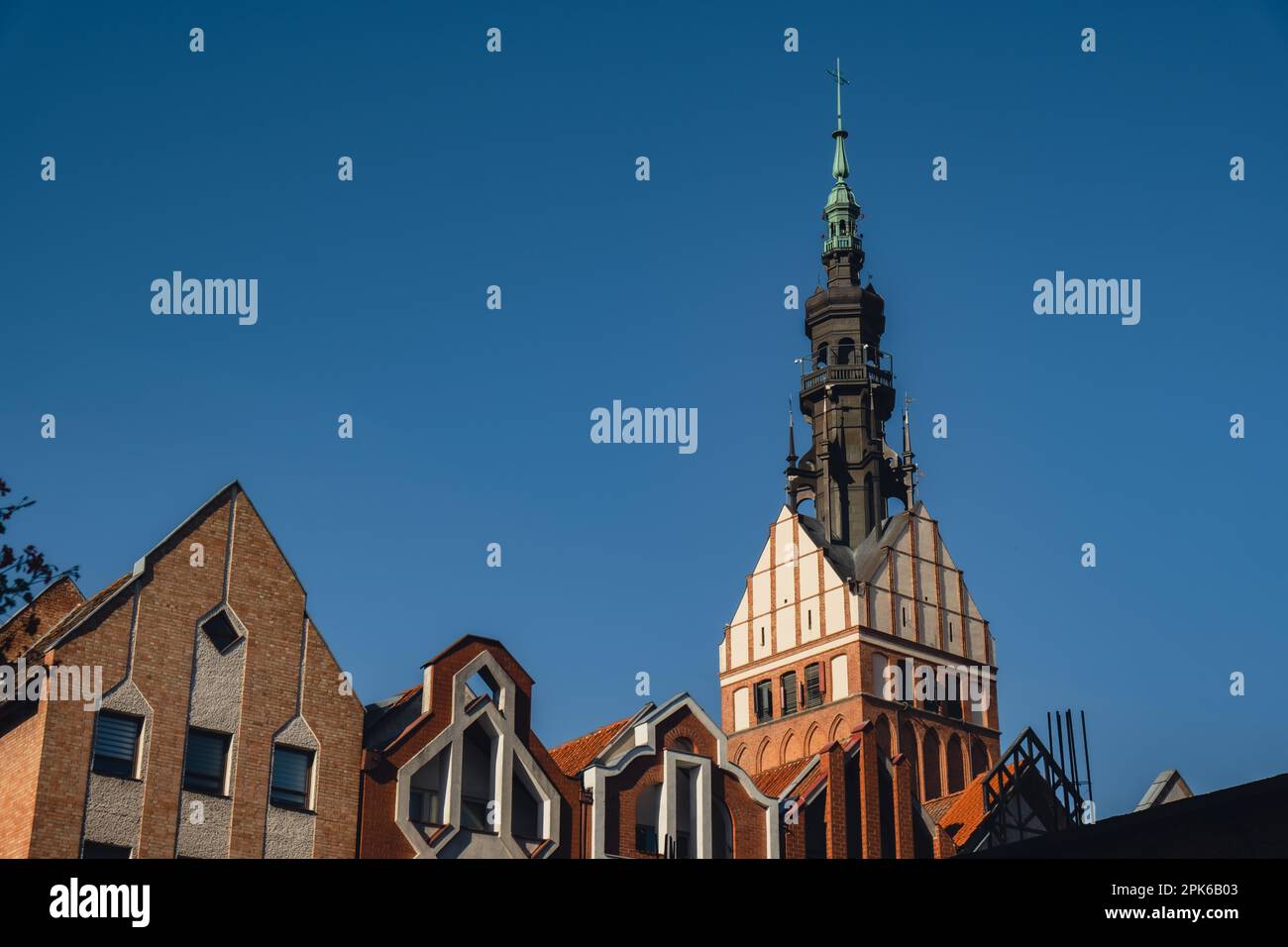 Elblag, Poland - August 2022. St. Nicholas Cathedral Gothic tower View ...