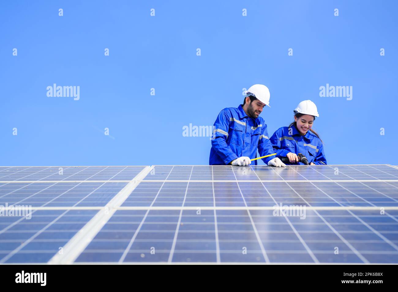 Solar panel station, Engineer installing solar panel at solar energy ...