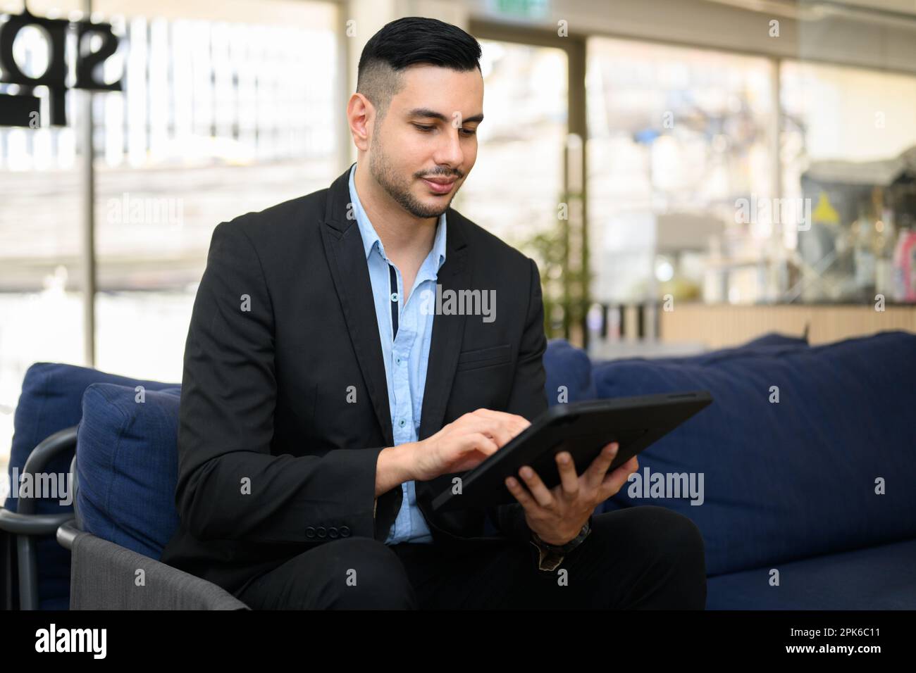 Smart businessman working in office, Male manager using laptop working ...