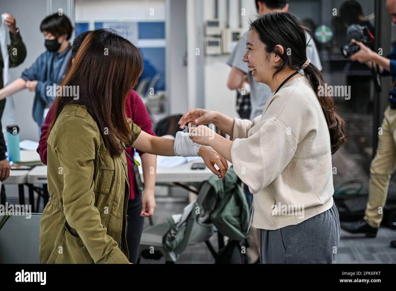 Taipei, Taiwan. 25th Mar, 2023. Students practice wrapping bandages at ...