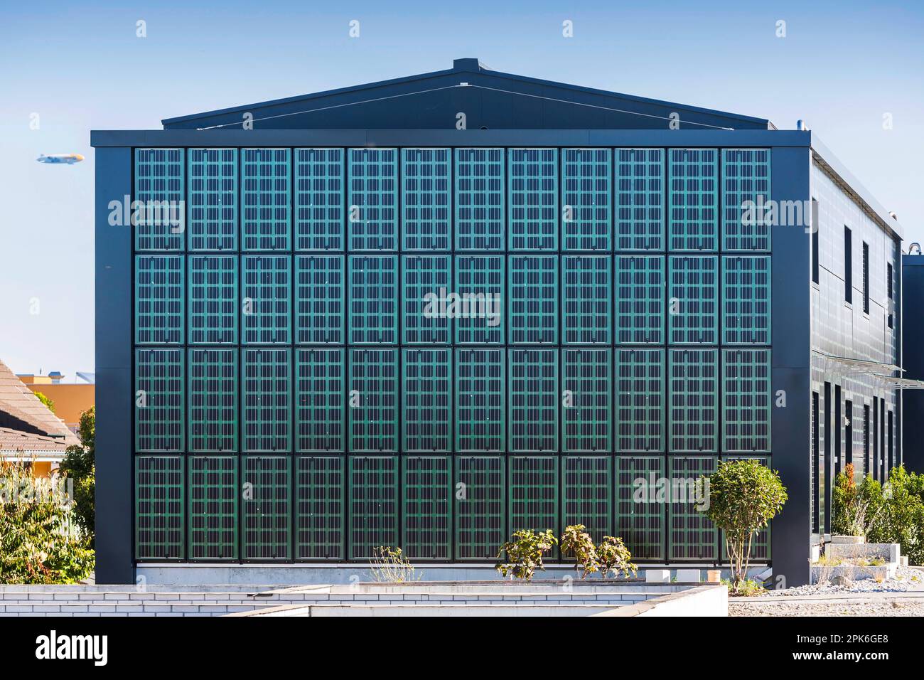 ECO-Solar-Haus, terraced house with special outer skin with transparent ...