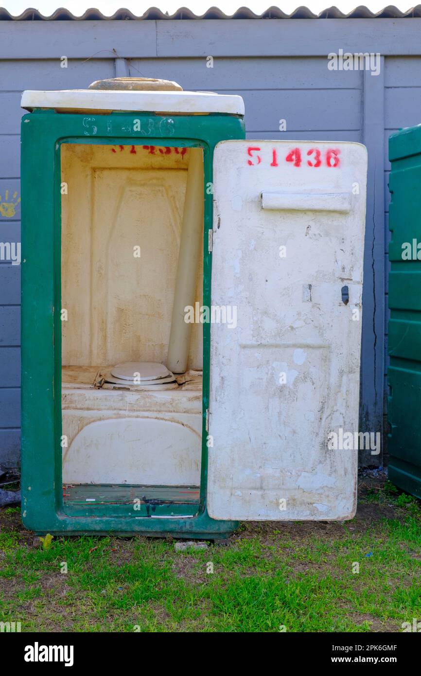 Dirty WCS, filthy beach toilet, unapetising toilet, porta-potties ...