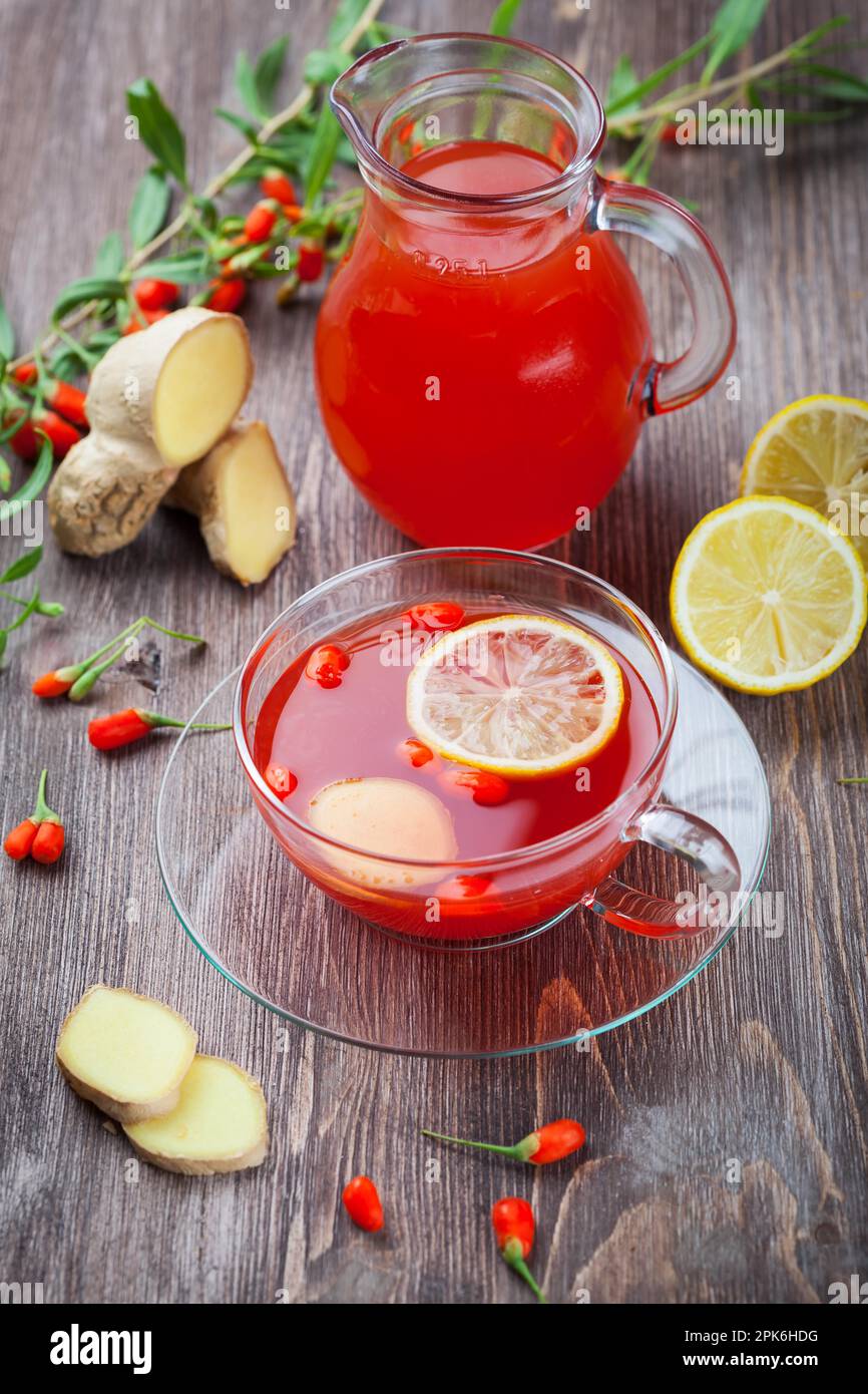 Tea fresh goji berries hi-res stock photography and images - Alamy