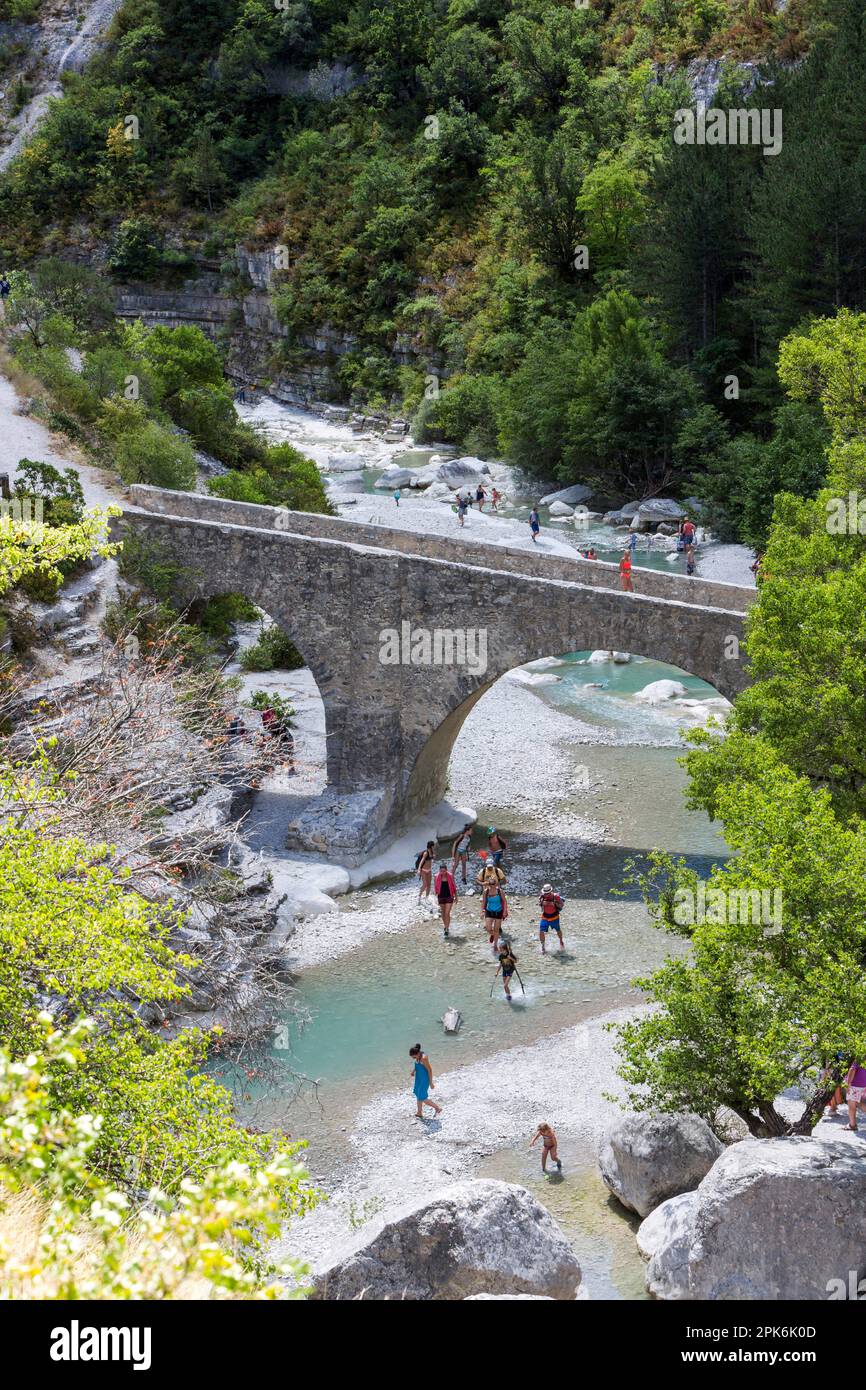 Stone bridge from the Middle Ages, Pont medieval de Cheteauneuf-de ...