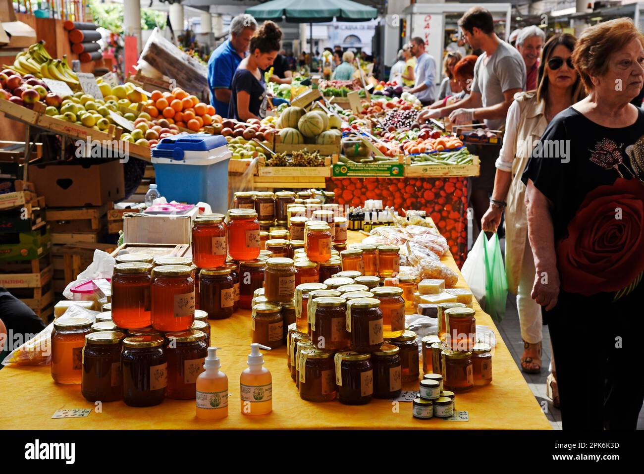 Honey, fruit, vegetables, market stall, market hall, La Spezia, Liguria ...