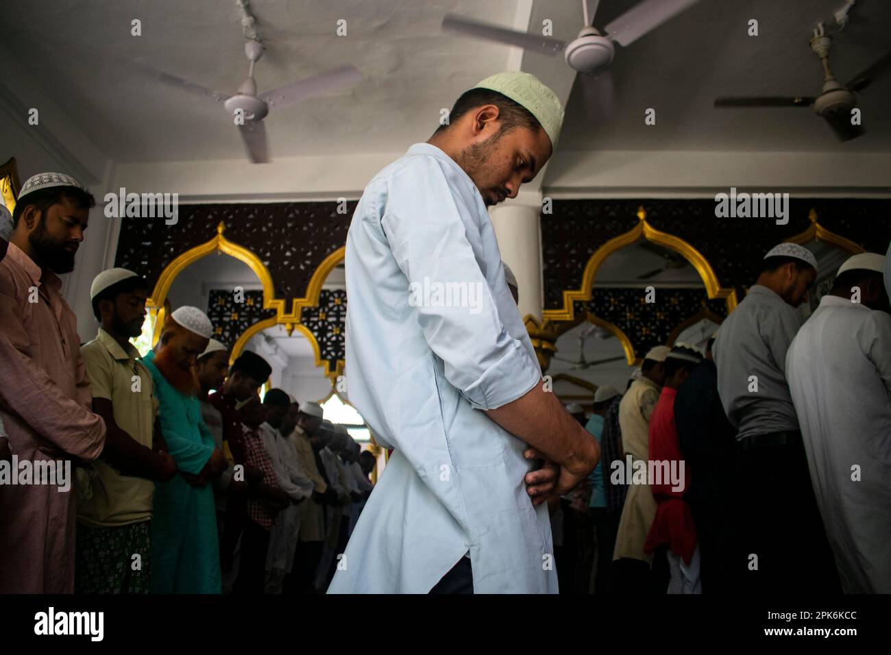 Indian Muslims perform the second Friday prayer in the holy month of ...