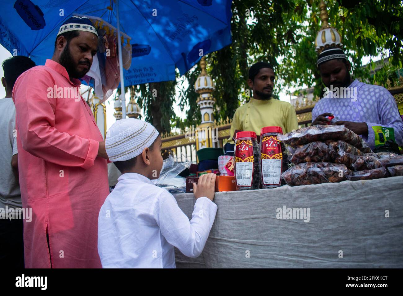 Muslim cap hi-res stock photography and images - Alamy