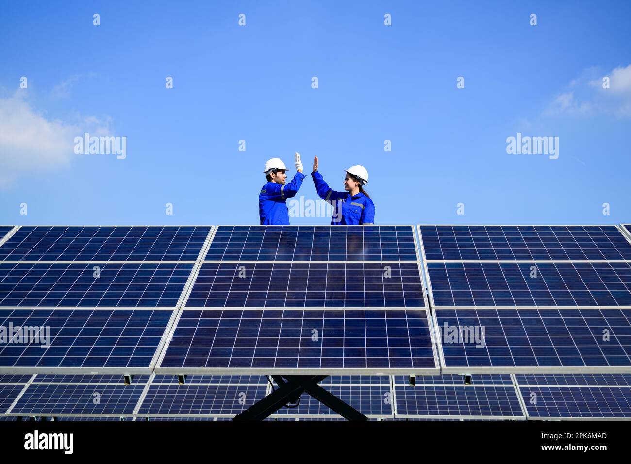 Solar panel station, Engineer installing solar panel at solar energy ...