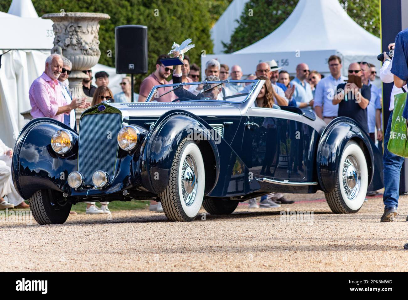 In line eight cylinder hi-res stock photography and images - Alamy
