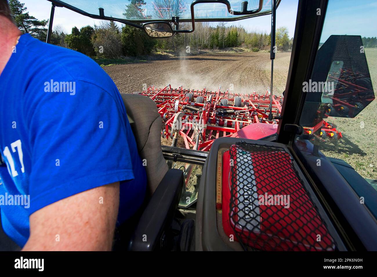 Case MXM 155 tractor cab interior with Vaderstad NZ-Aggressive-700 ...
