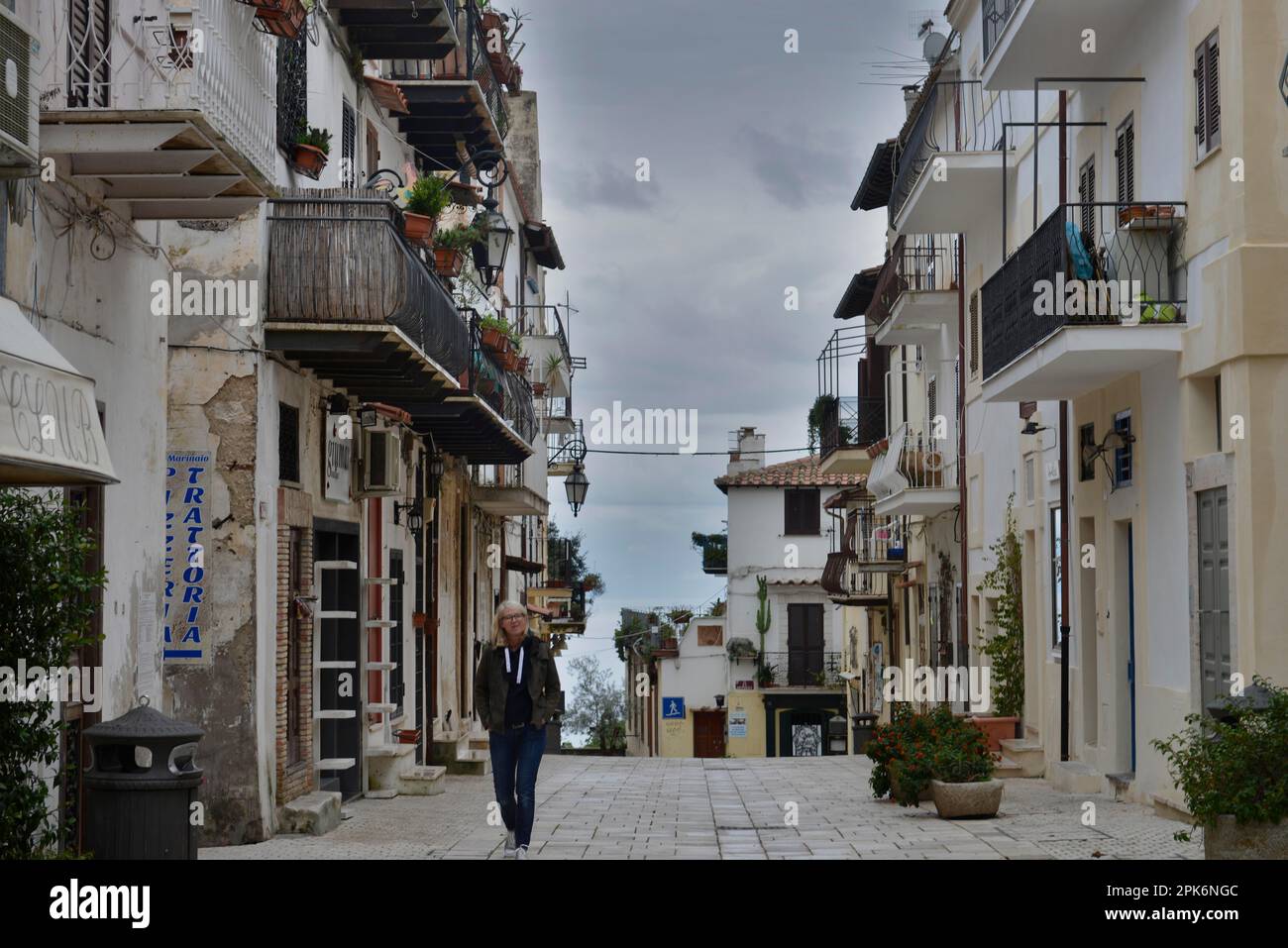 Piazza Vittorio Veneto, San Felice Circeo, Lazio, Italy Stock Photo - Alamy
