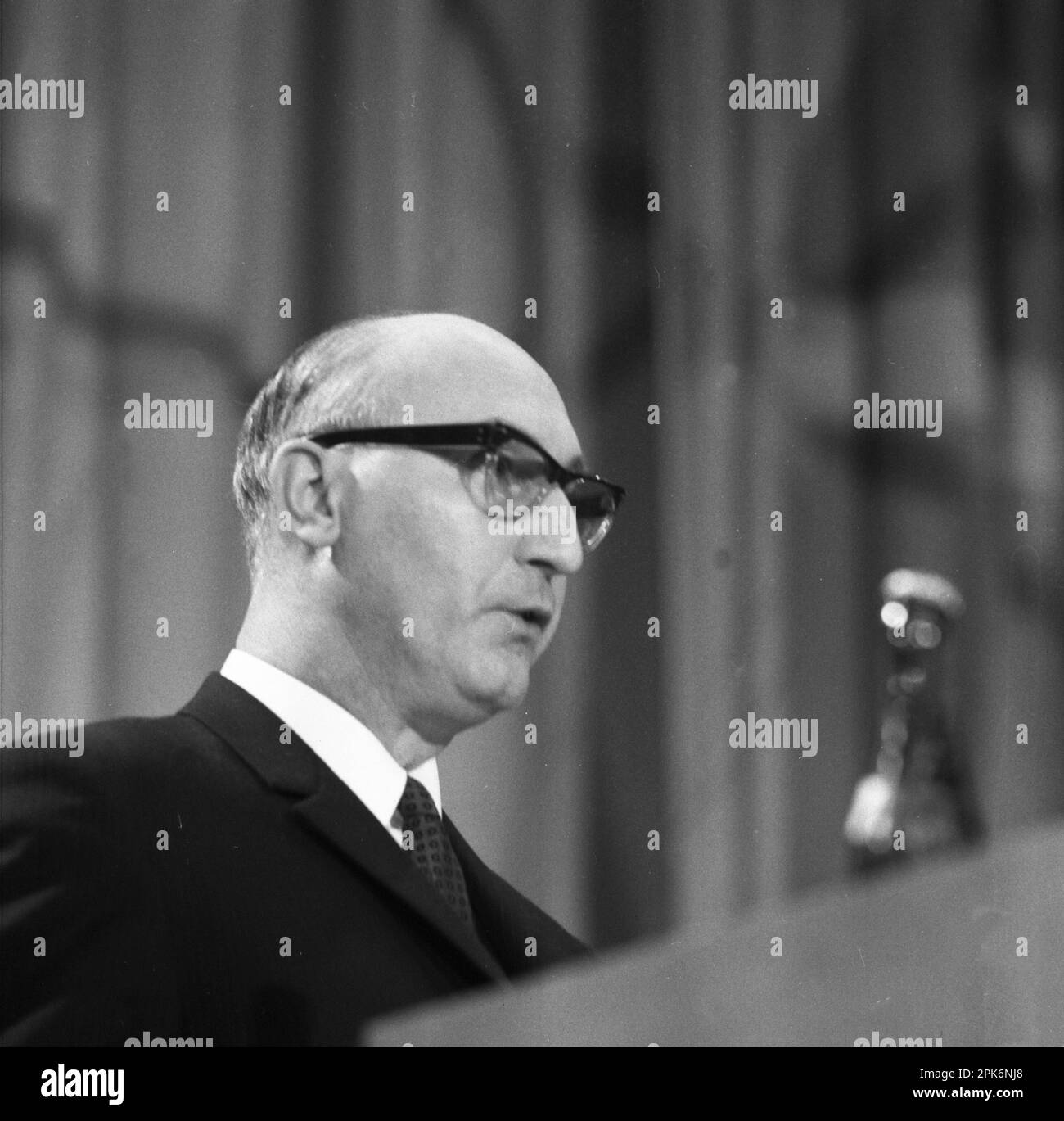 Personalities from politics, economy and culture from the years 1965-71 ...