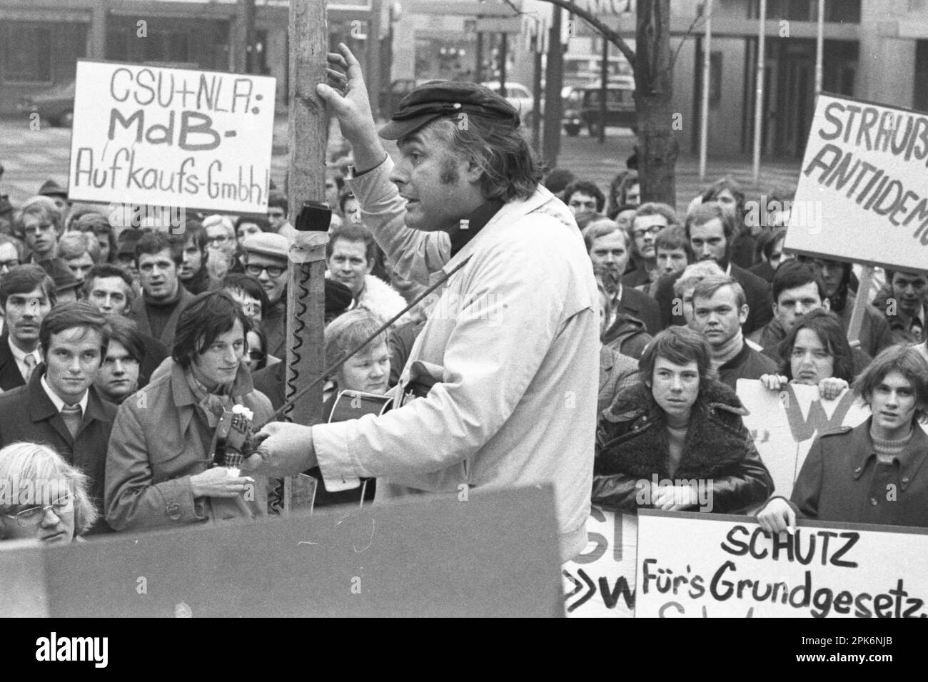 Personalities from politics, business and culture from the years 1965 ...