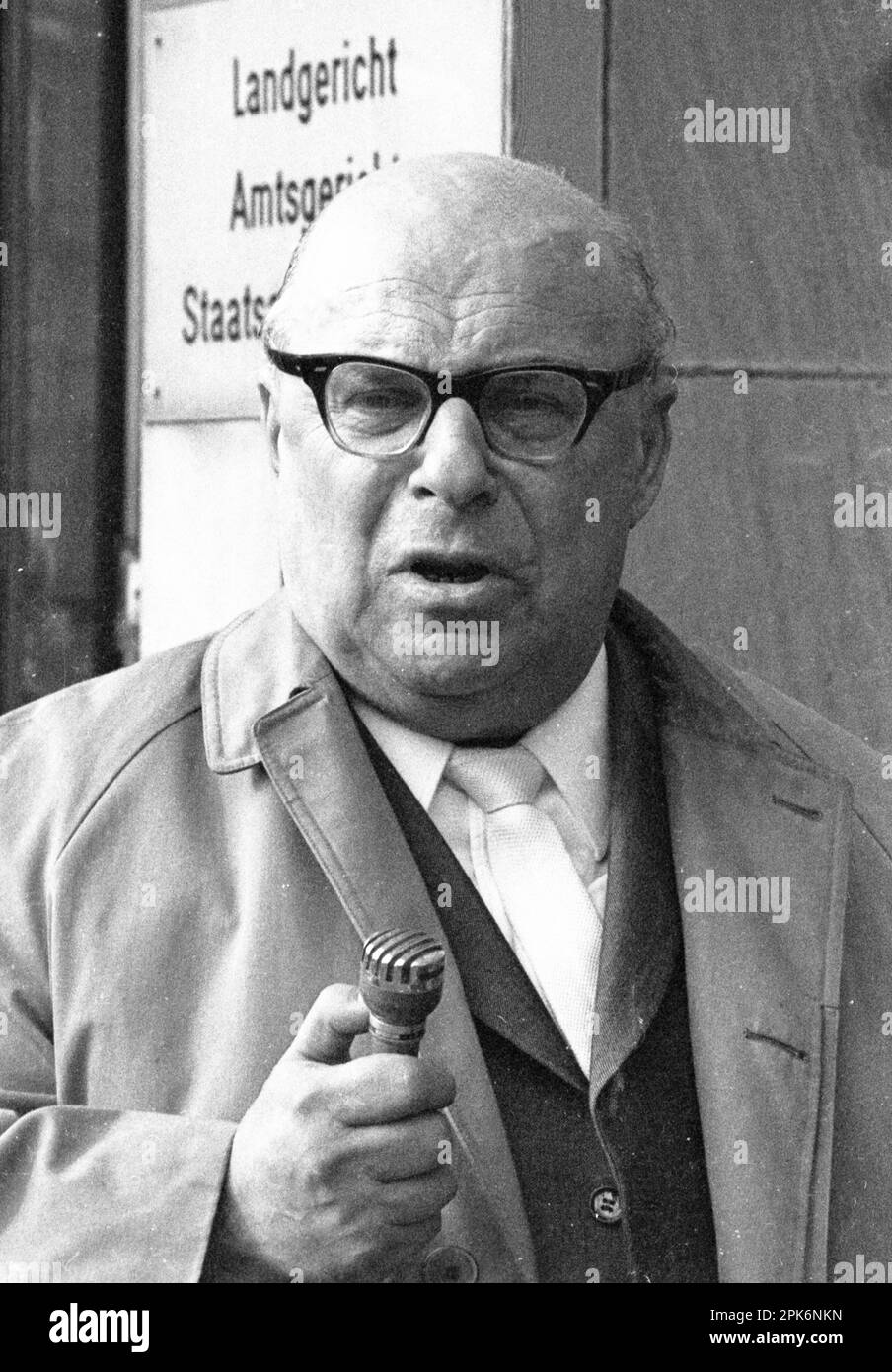 Kaul Black and White Stock Photos & Images - Alamy