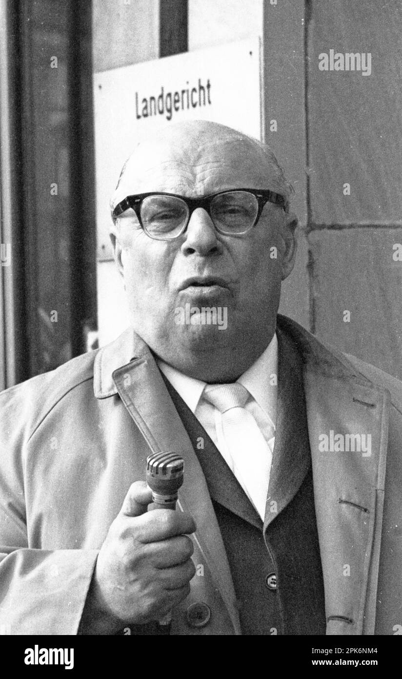 Personalities from politics, business and culture from the years 1965 ...