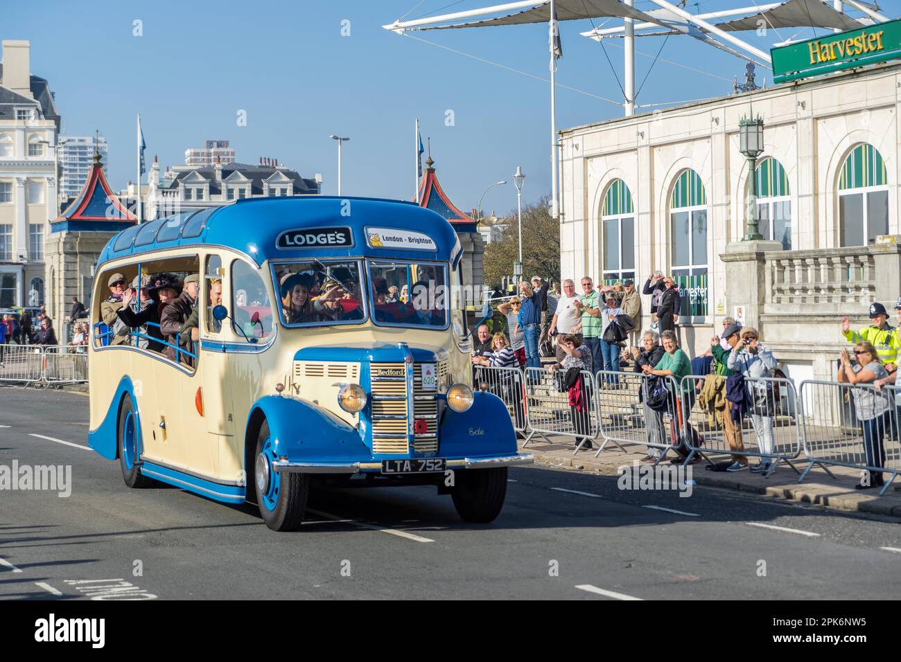 Old Bus approaching the Finish Line of the London to Brighton Veteran ...