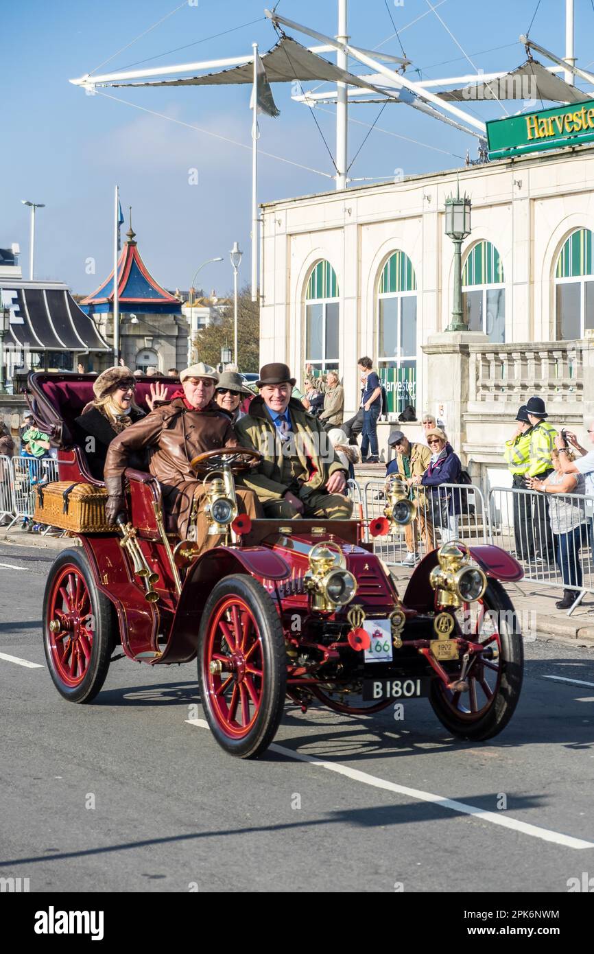 Car approaching the Finish Line of the London to Brighton Veteran Car ...