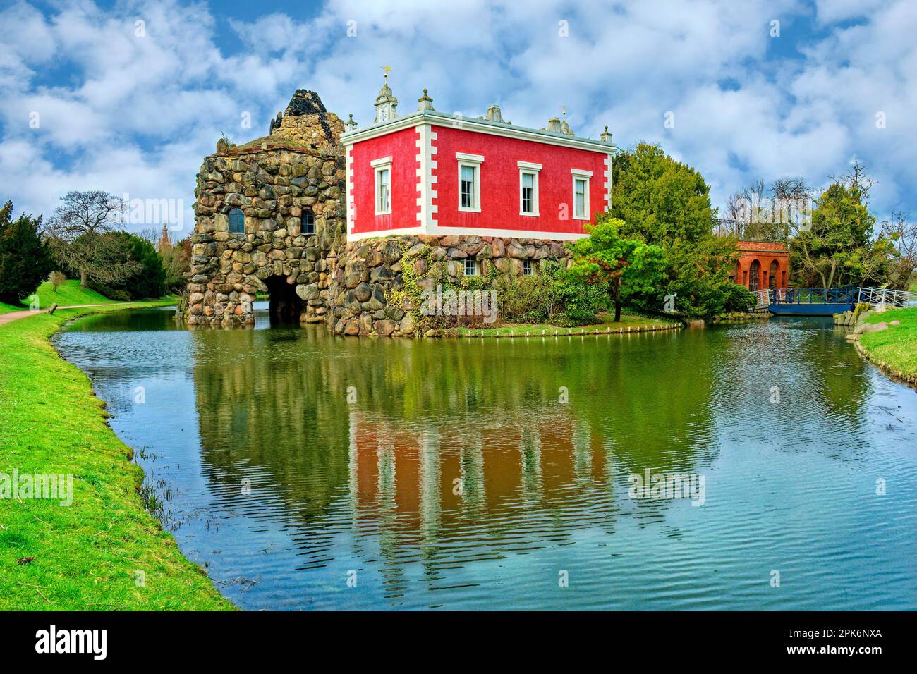 Stein Island with the Villa Hamilton, Woerlitz Park, UNESCO World ...