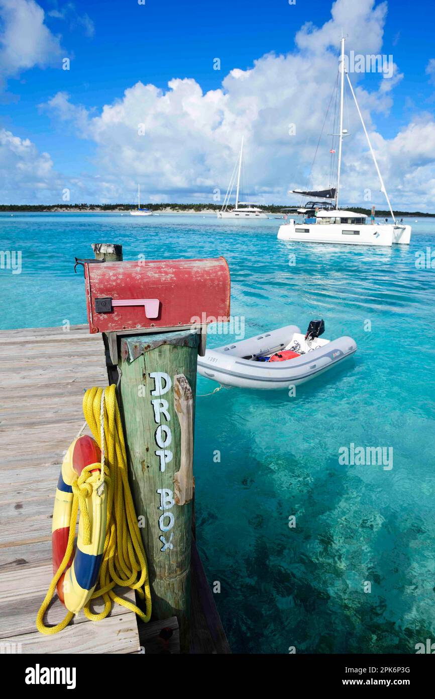 Landing stage and letterbox of Warderick Wells, in the background a ...