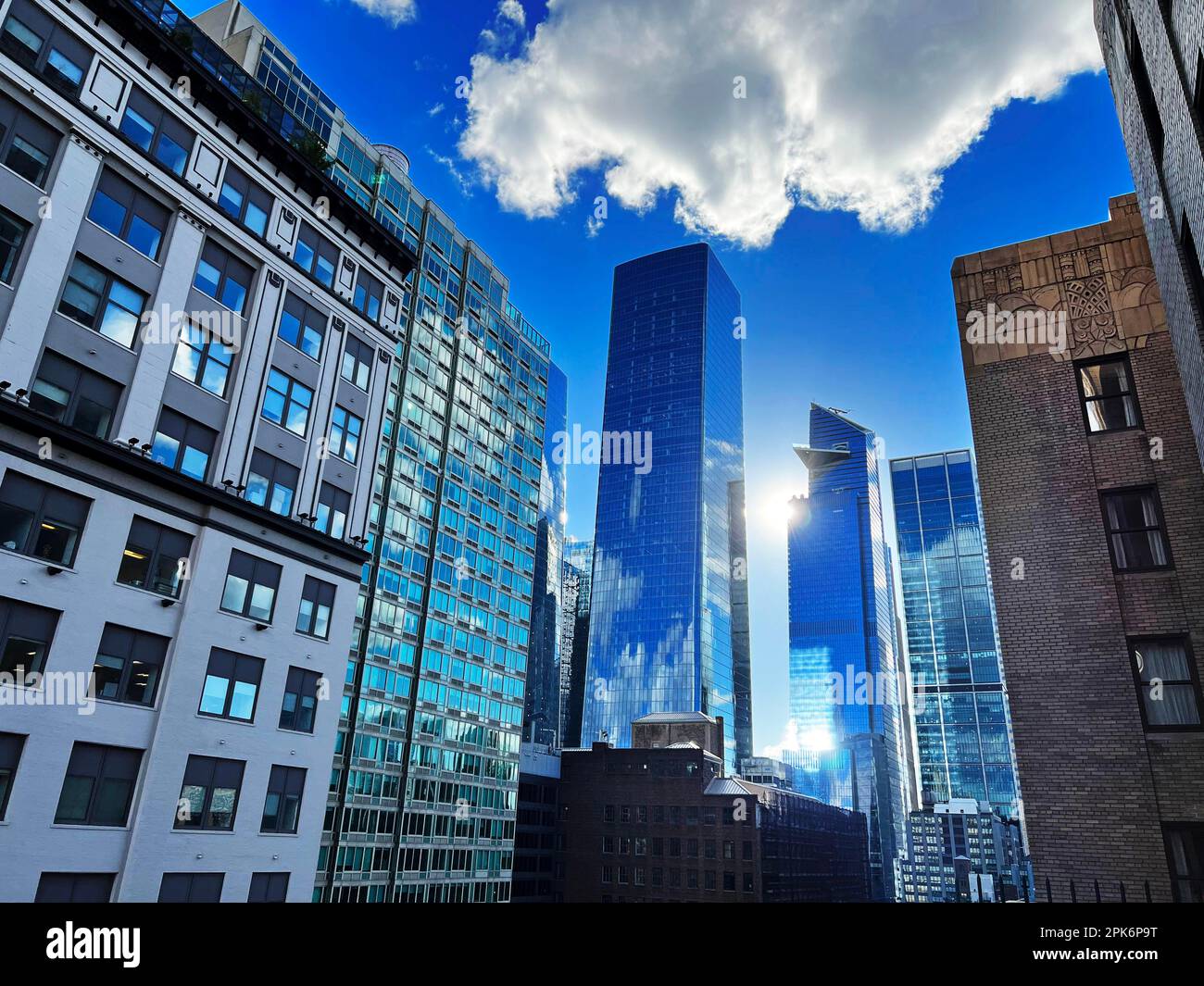 The Edge Building, Hudson Yards, Manhattan, New York City, USA Stock ...