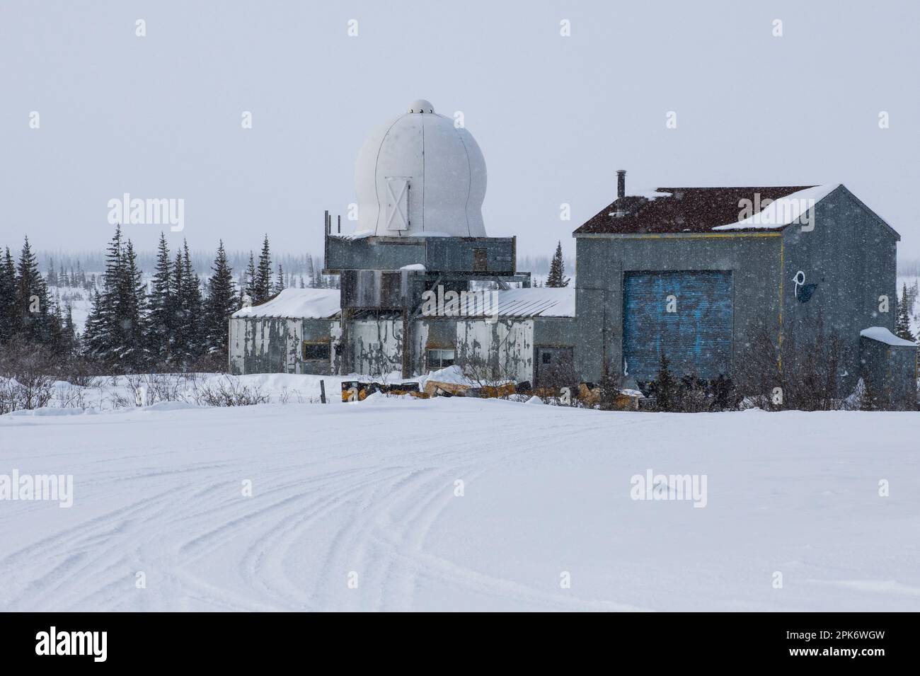 Military radar station hi-res stock photography and images - Alamy