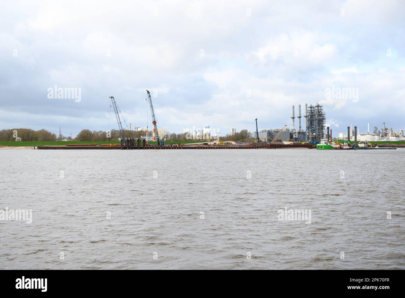 Jetty construction site new hi-res stock photography and images - Alamy