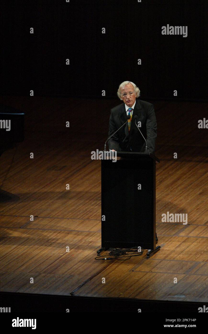 Sydney opera house in peace hi-res stock photography and images - Alamy
